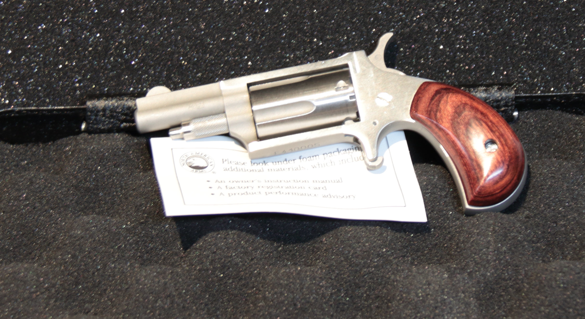 REVOLVER NORTH AMERICAN ARMS MINIREVOLVER 4814 calibro 22 MAGNUM prezzo